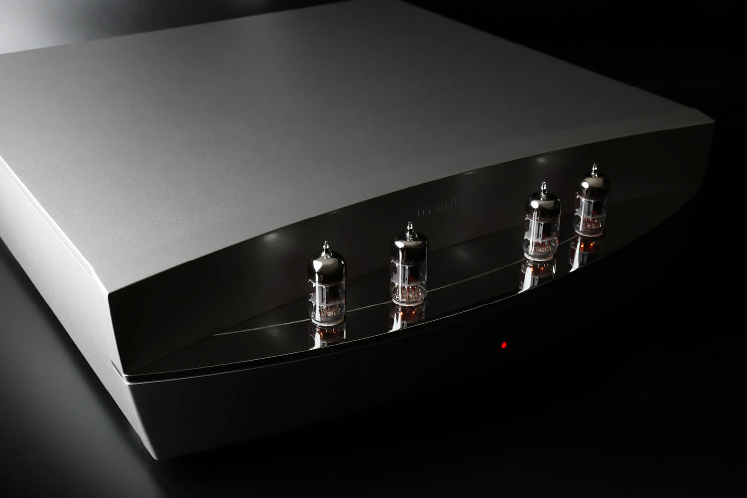 DS Audio TB-100 buizen phono equalizer | AV2D